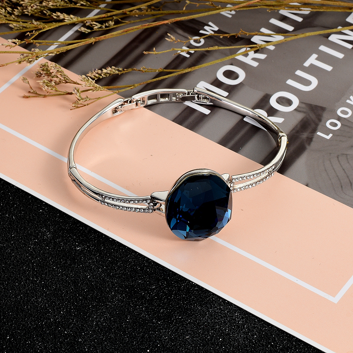 Purchase Platinum Plated Zinc Alloy Fashion Bracelet Exclusive Online