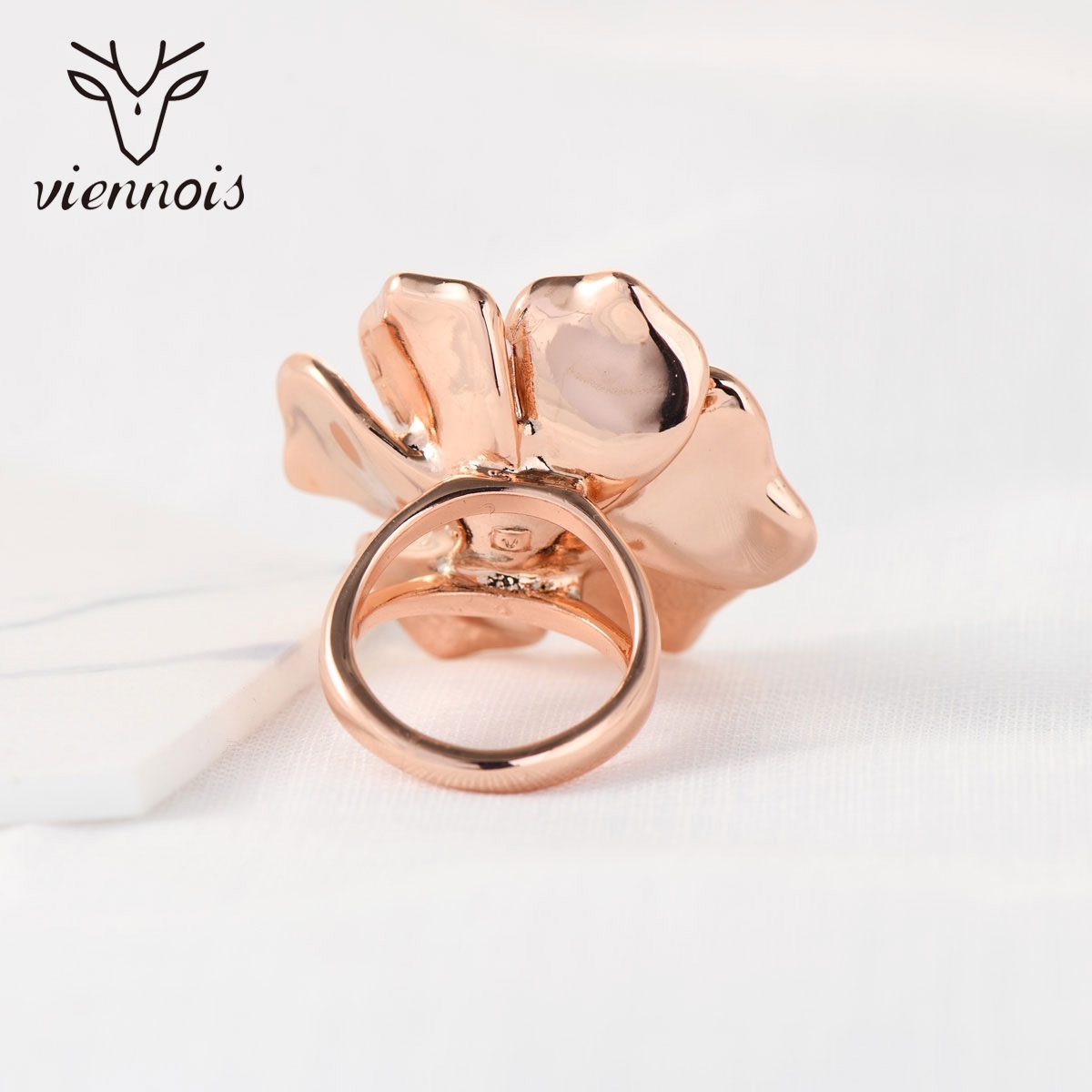 Beautiful Enamel Classic Fashion Ring