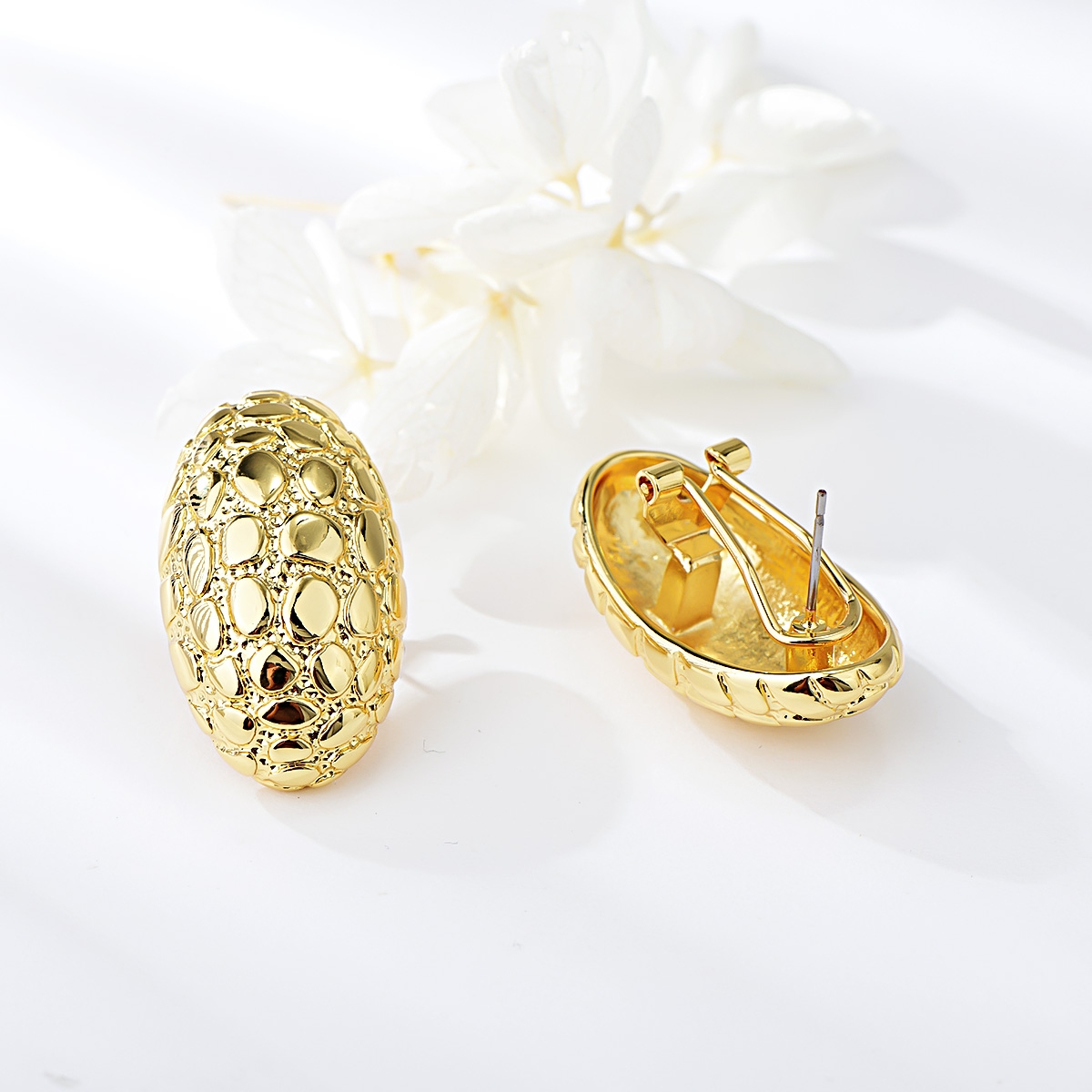 Hot Selling Gold Plated Dubai Stud Earrings from Top Designer