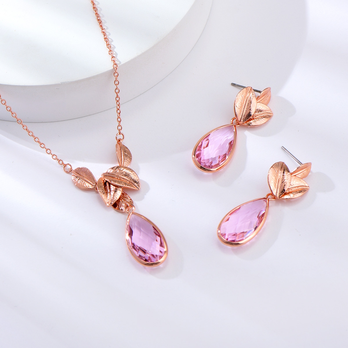 Small Classic 2 Piece Jewelry Set with Beautiful Craftmanship